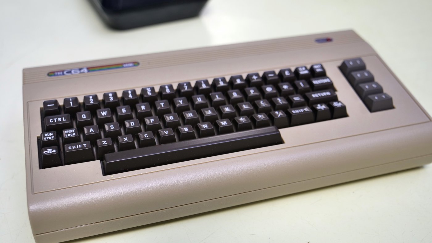 La recensione del The C64 Mini: torna il mitico Commodore 64 ...