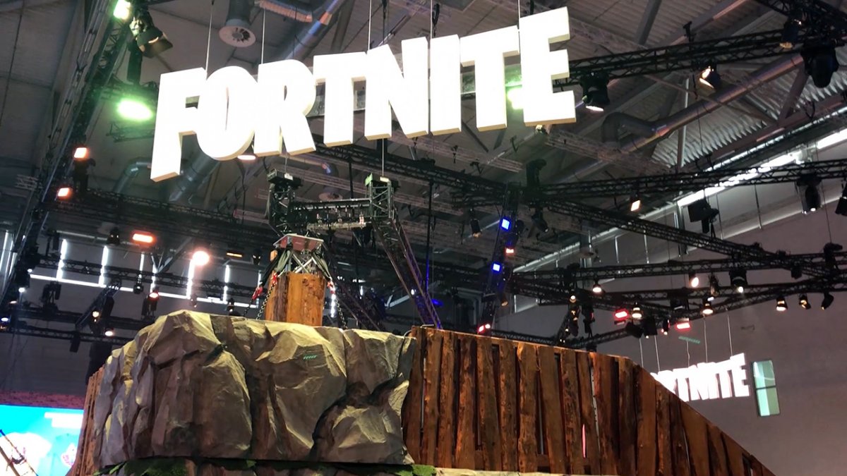 Gamescom 2018, vediamo lo stand di Fortnite in video - Multiplayer.it