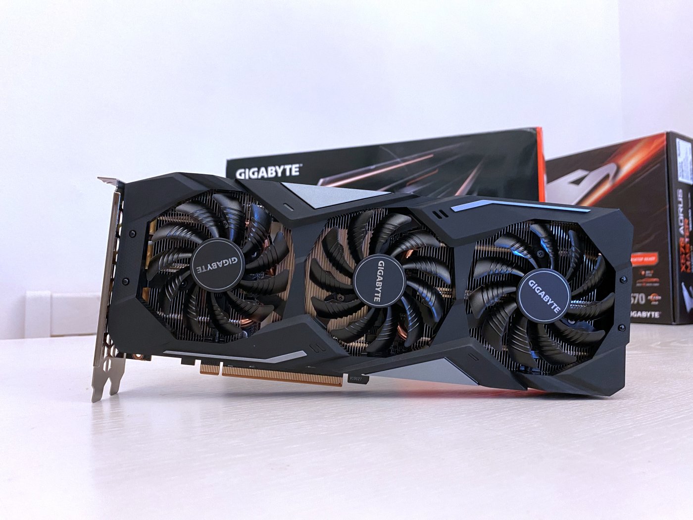 GIGABYTE Radeon RX 5500 XT Gaming OC 8GB, la recensione - Multiplayer.it