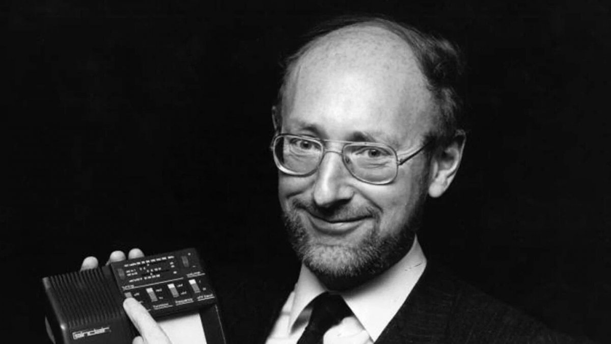 Clive Sinclair, morto a 81 anni il padre dello ZX Spectrum - Multiplayer.it Clive Sinclair, morto a 81 anni il padre dello ZX Spectrum - Multiplayer.it