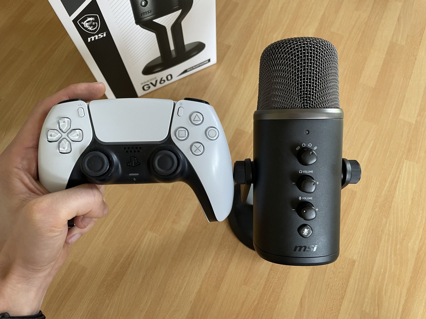 MSI IMMERSE GV60, la recensione di uno dei migliori microfoni USB in ...