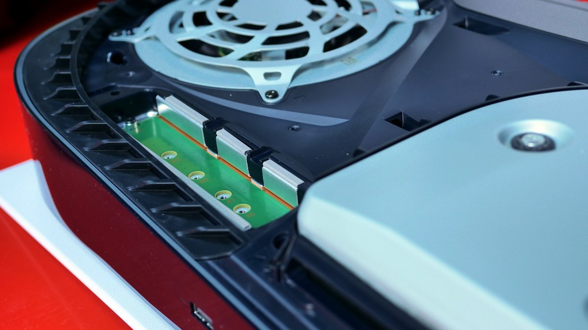 PS5: video mostra l'interno del nuovo modello CFI-1200 e afferma che è ...