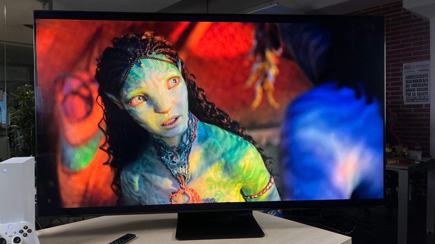 Samsung QLED QN90B: la recensione di un TV perfetto per tutto, anche i ...