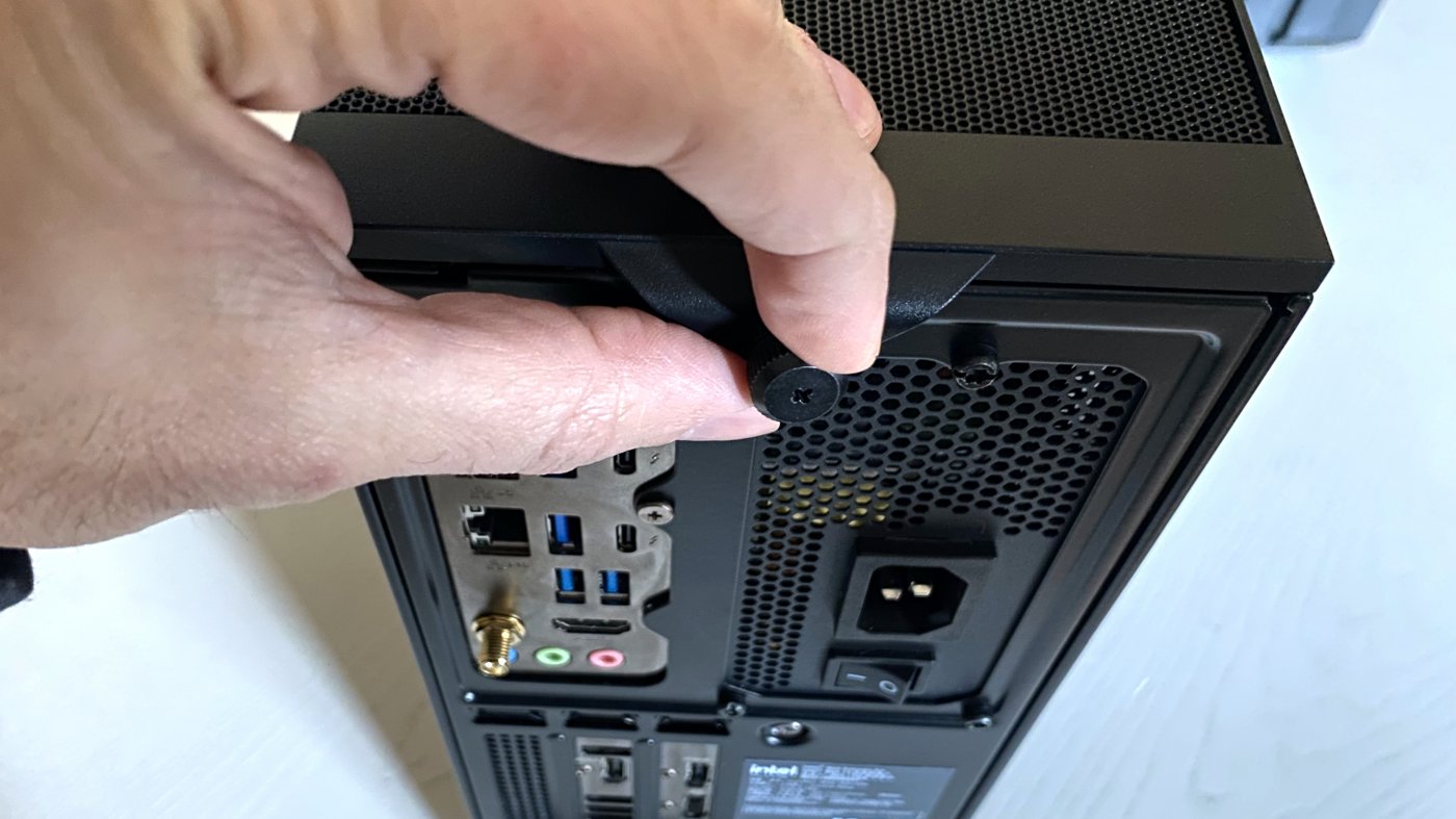 Intel NUC 13 Extreme: la recensione di un PC desktop compatto ad ...