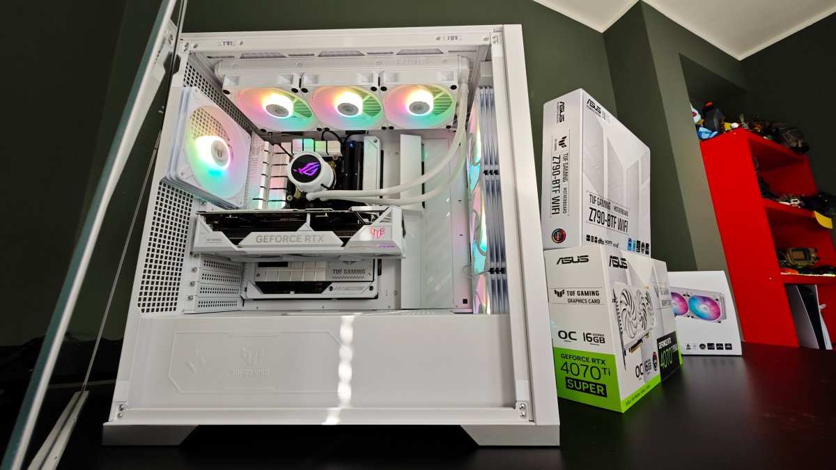 ASUS BTF: la rivoluzione senza cavi nel mondo dei PC da gaming ...