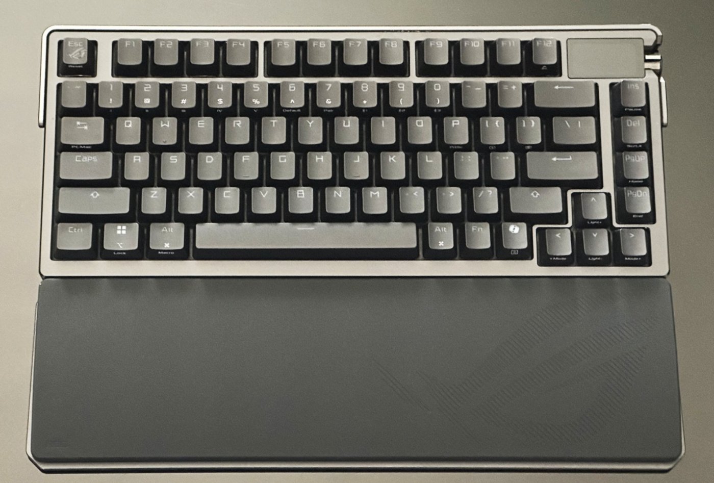 ASUS ROG Azoth Extreme, la recensione della tastiera da gaming estrema ...