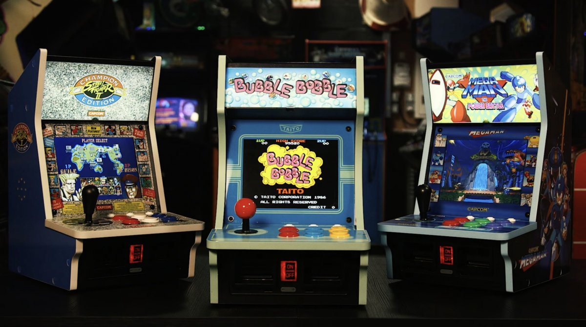 Evercade presenta un nuovo mini-cabinato "Alpha Bartop Arcade" e due ...