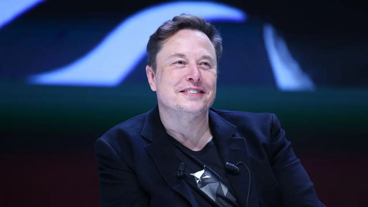 Elon Musk ha accusato Steve Bannon di aver usato World of Warcraft per ...