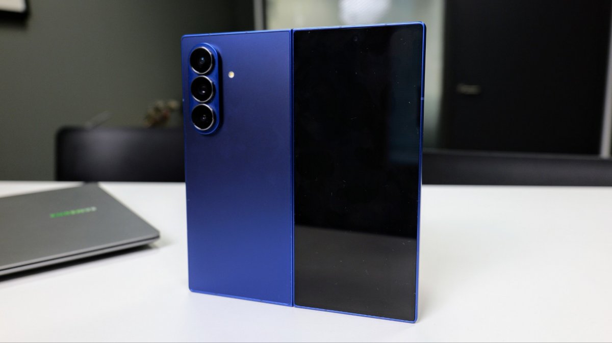 Samsung Galaxy Z Wide Fold 8 prende forma grazie al leak delle cover ...