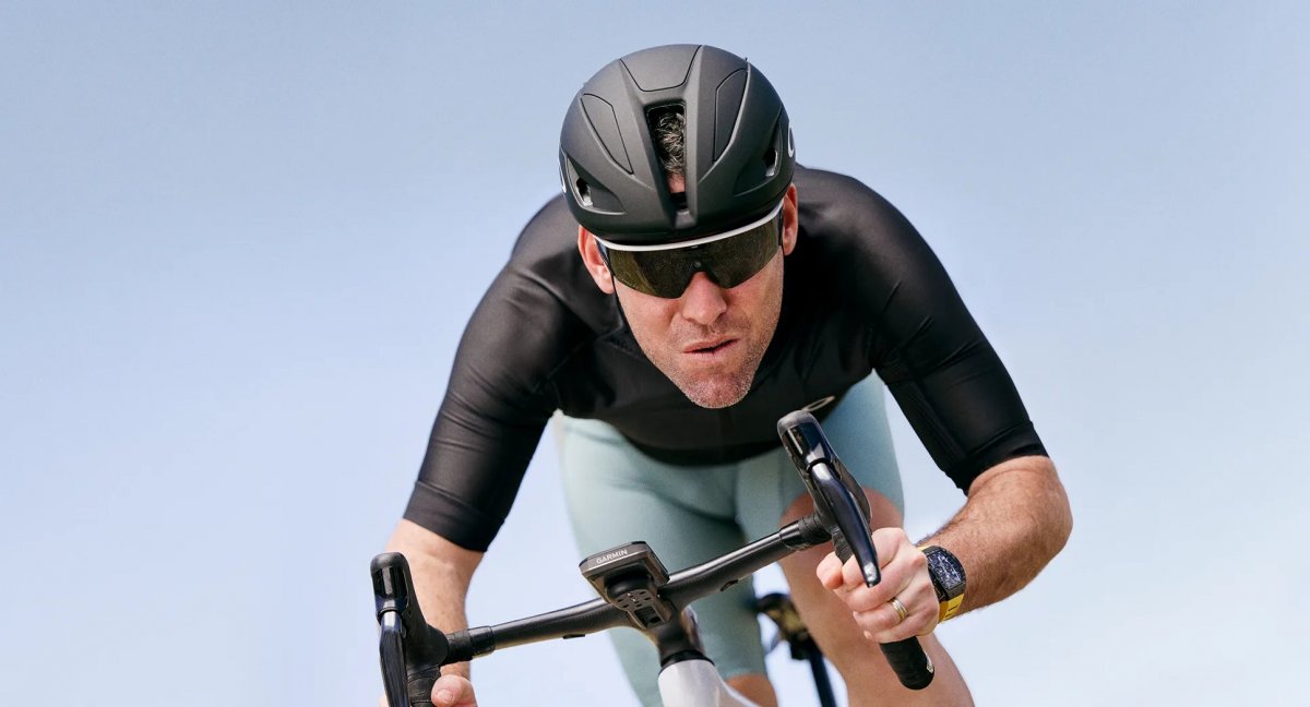 Oakley Meta Vanguard sono gli occhiali perfetti per gli atleti: prezzo ...