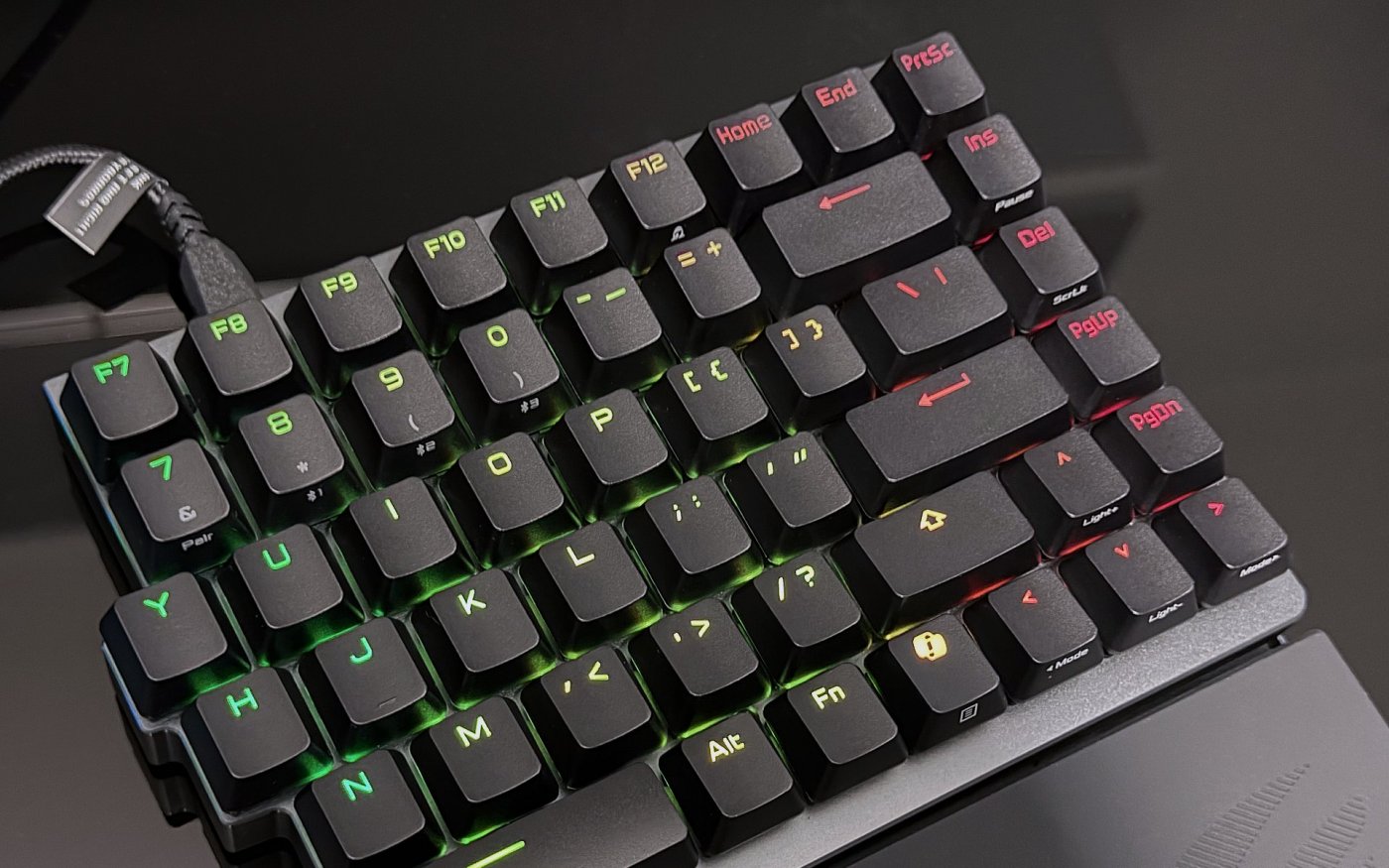 ASUS ROG Falcata, la recensione della tastiera da gaming ergonomica con ...